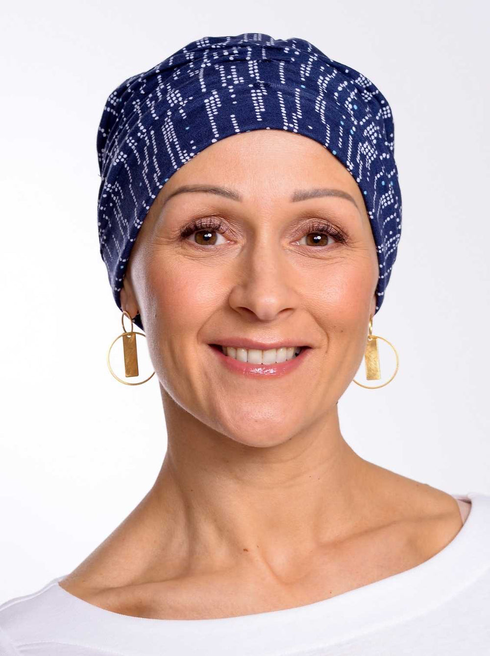 Donkerblauwe Chemo Muts – Zacht, Trendy & Oplichtend